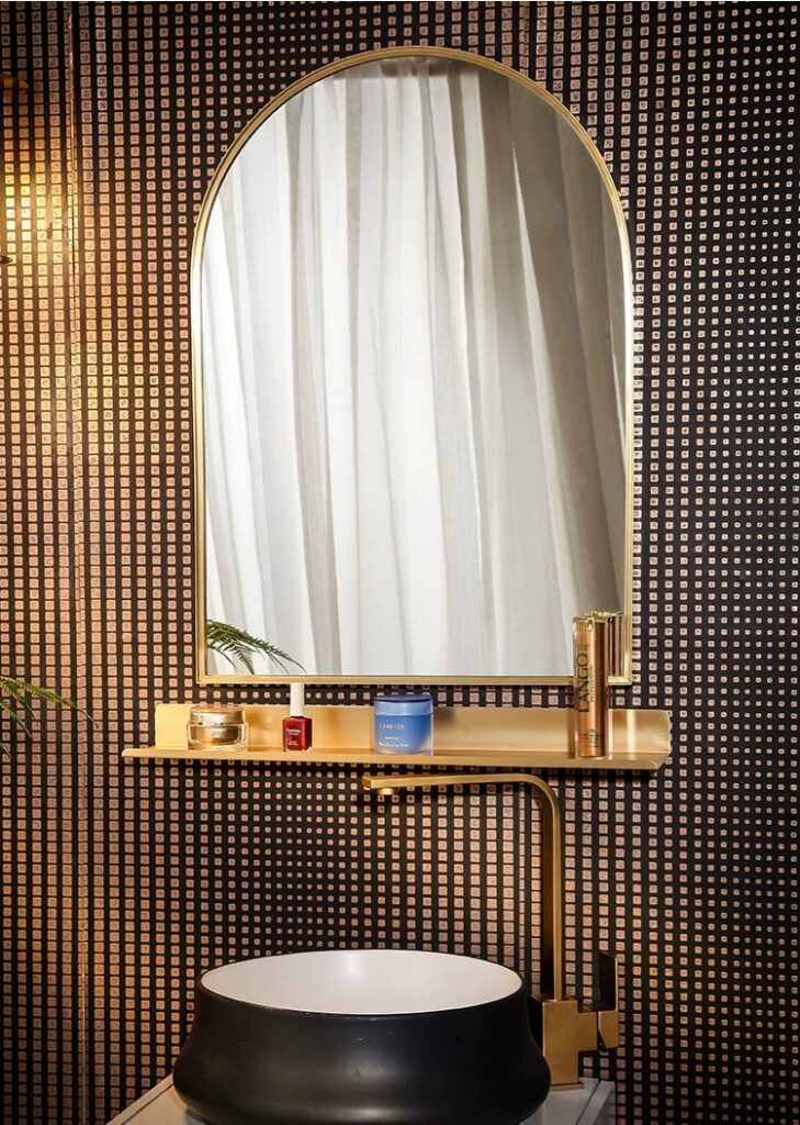 Apsel Arch God Brass Wall Mirror – Decomirrors